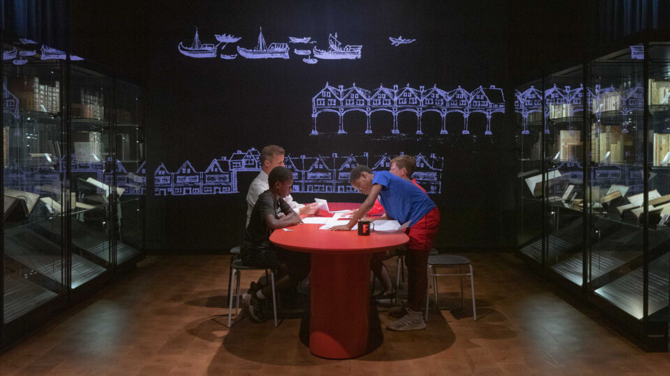 Folger Shakespeare Library Museum - SEGD - Designers of Experiences